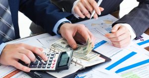 Pengertian EVA, Cara Menghitungnya dan Perbedaannya dengan ROI