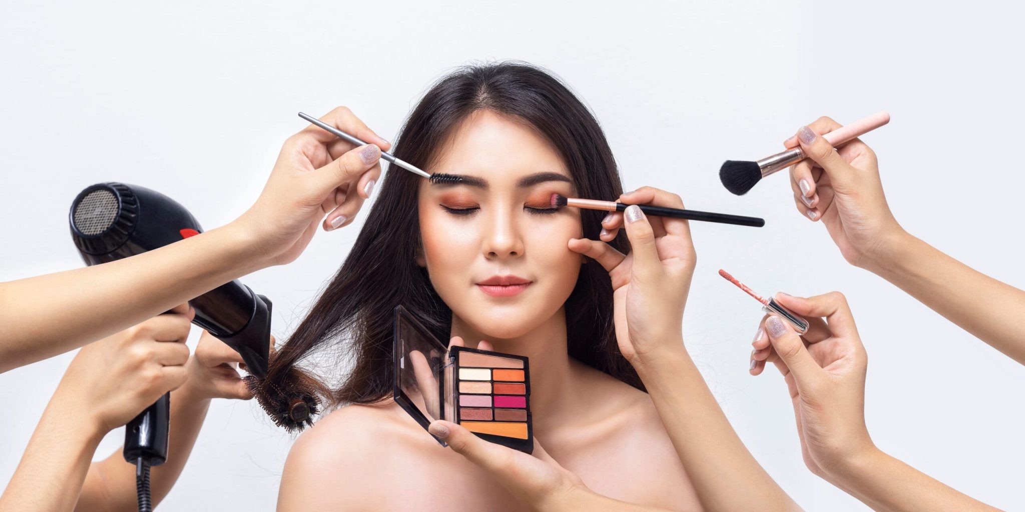 15 Tips Agar Anda Sukses Dalam Membangan Bisnis Makeup Artist (MUA)