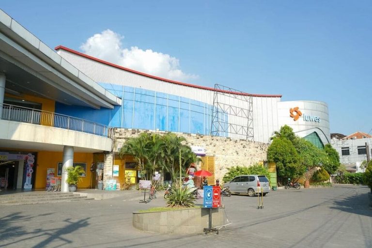 12 Cara Memulai Bisnis Retail yang Sukses dan Contohnya