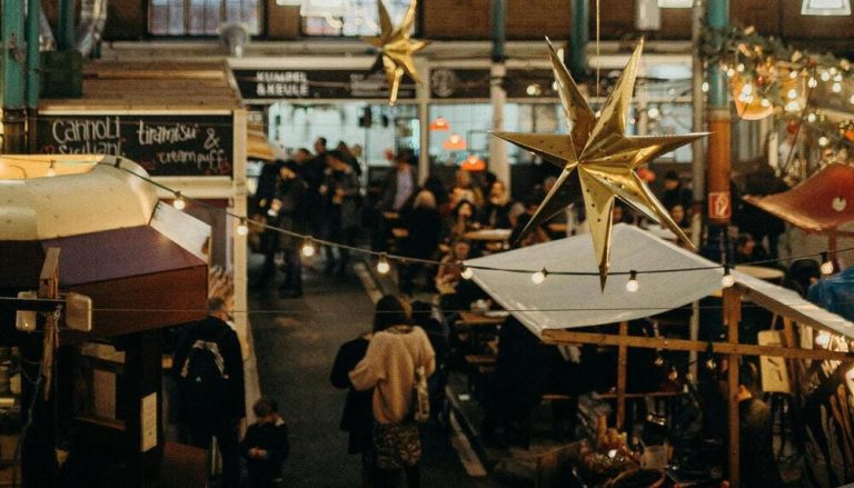 Tertarik Buka Bisnis Food Court? Ini Cara dan Tips Memulainya!